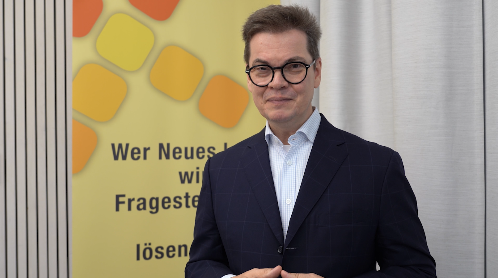 Mag. Christoph Neumayer - Bildung als Schlüssel in der ...